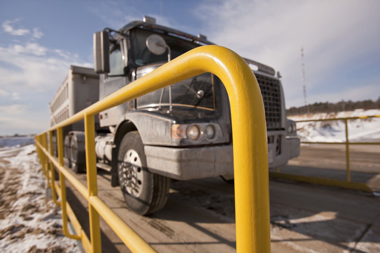 EFS CAT Scale Launches New Mobile App Payments For Drivers - Fleet One